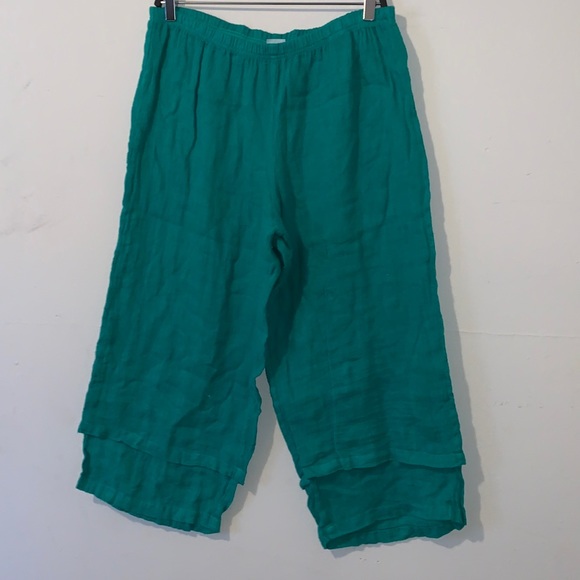 Click | Pants & Jumpsuits | Womens Clinic Linen Beach Capris | Poshmark
